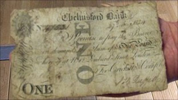 Chelmsford Museum displays old £1 bank note - BBC News