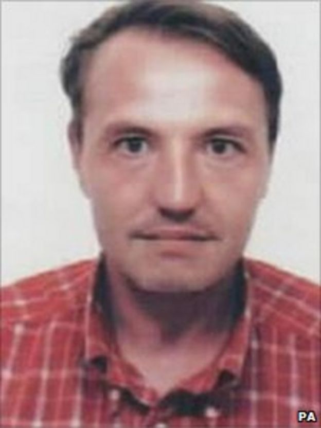 Operation Captura targets UK crime suspects in Spain - BBC News