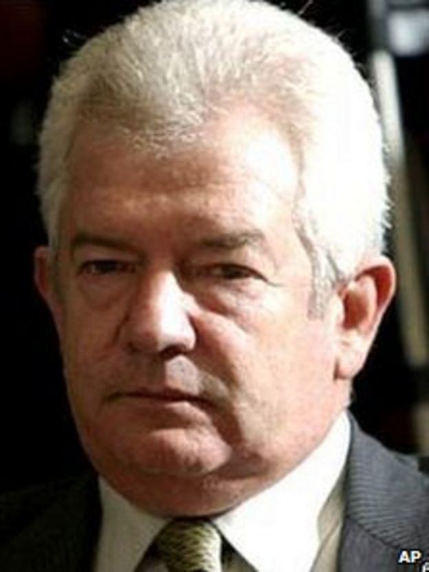 Cousin of Colombian ex-President Uribe jailed - BBC News