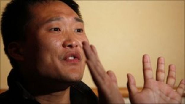 'Poisoned' Chinese workers turn to Apple for help - BBC News