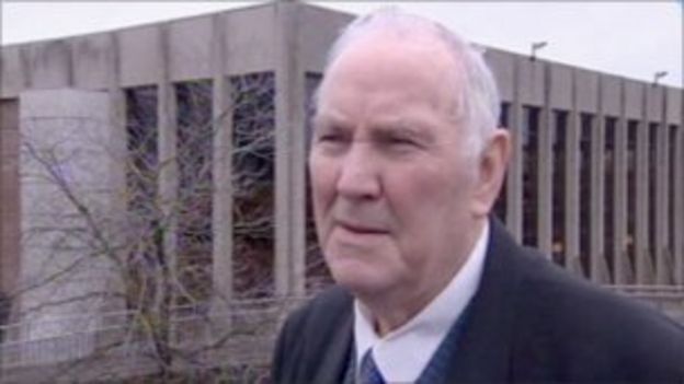 Jailed ex-Swansea council leader Gerald Murphy dies - BBC News