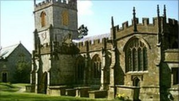 St Mary's Church in Chard makes changes to save money - BBC News