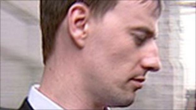 Street murderer jailed for life over Elgin killing - BBC News