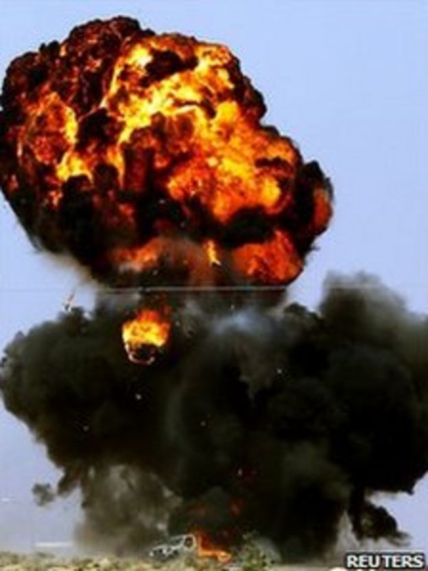 Viewpoint: Libya intervention 'brings huge risks' - BBC News