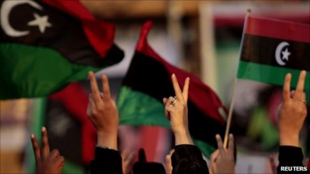 Benghazi residents ready for battle - BBC News