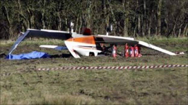 Geoff Claxton named as Swansea light plane crash victim - BBC News