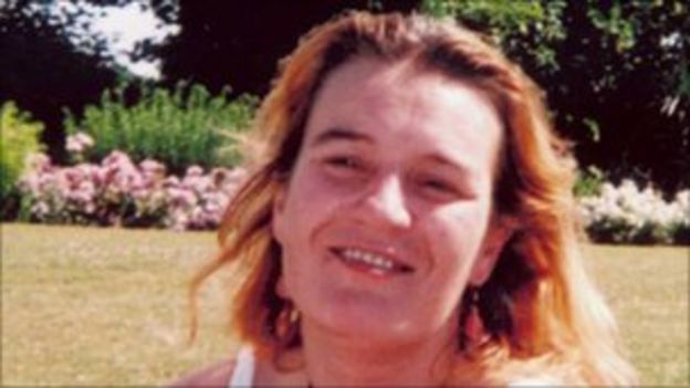Man convicted of second murder over Surrey woman's death - BBC News