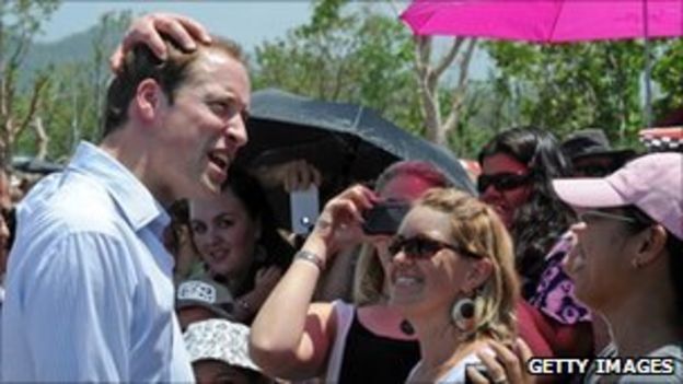 Prince William sees cyclone recovery work in Australia - BBC News