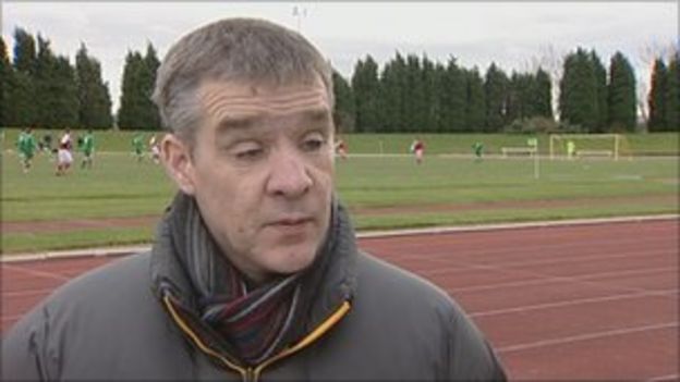 Footballers support Moat victim Pc David Rathband - BBC News
