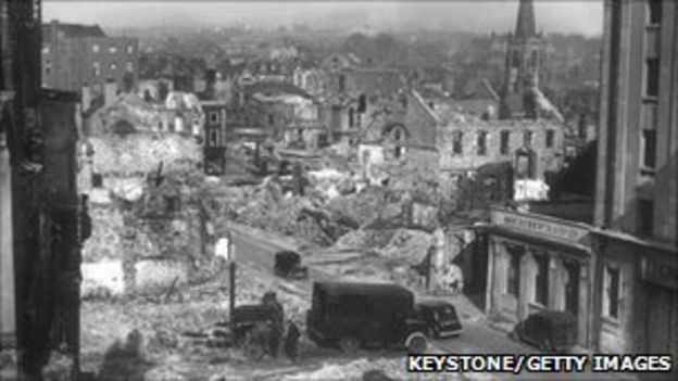 Remembering the South West's Blitz - BBC News