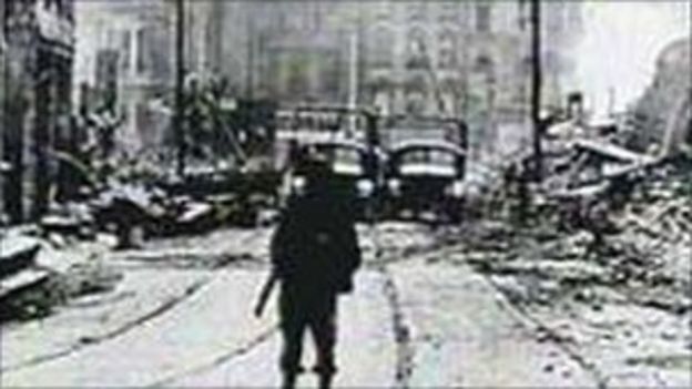 Darkest days - Belfast remembers the Blitz - BBC News