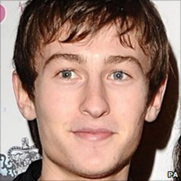 Man admits attacking Shameless star Elliott Tittensor - BBC News