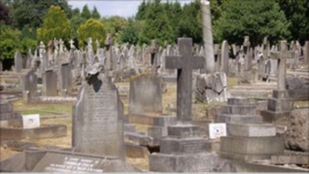 Graves in Camberley cemetery may be reused - BBC News