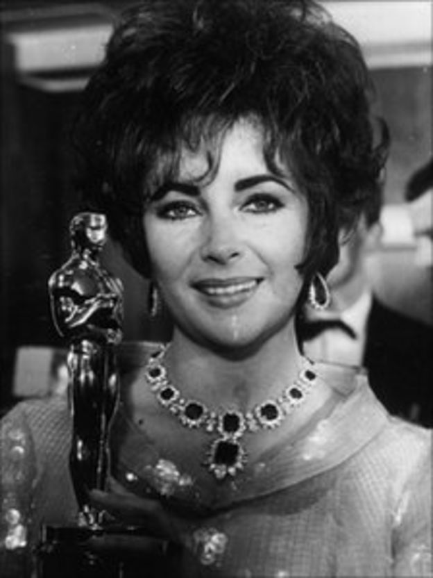'Great legend' Elizabeth Taylor remembered - BBC News