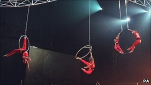 Animals rights group wants boycott of Thurnscoe circus - BBC News
