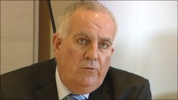 West Midlands police officers discuss forced retirement - BBC News