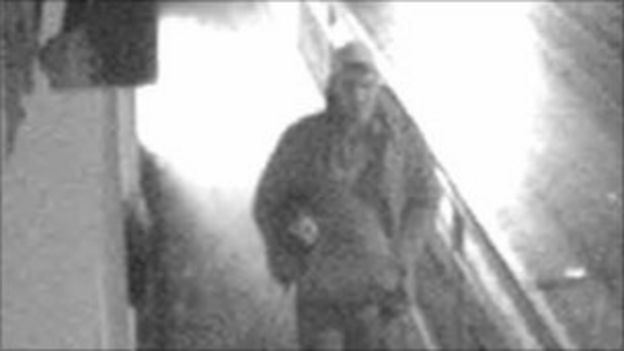 New leads after Kent murder victim's family makes plea - BBC News