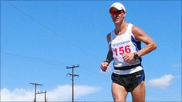 Man's 66 ultra-marathon challenge is completed in York - BBC News