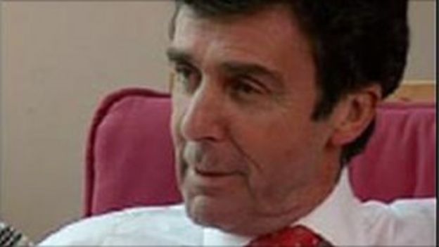 John Stapleton explores Greater Manchester's history - BBC News