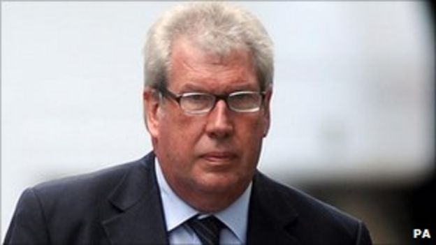 Ex-MP Elliot Morley pleads guilty to expenses fraud - BBC News