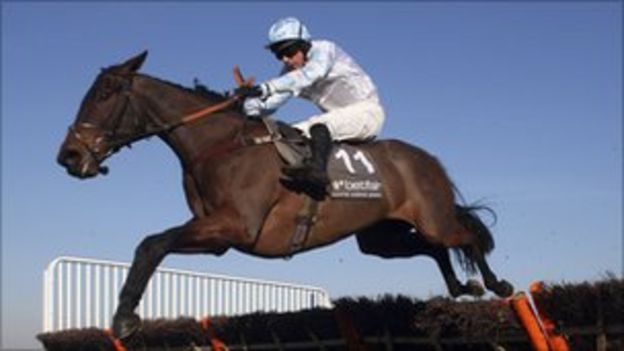 Graduate of Northern Racing College in Grand National - BBC News