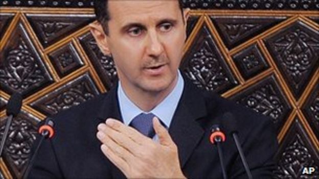 Syrian city of Deraa hit by deadly clashes - BBC News