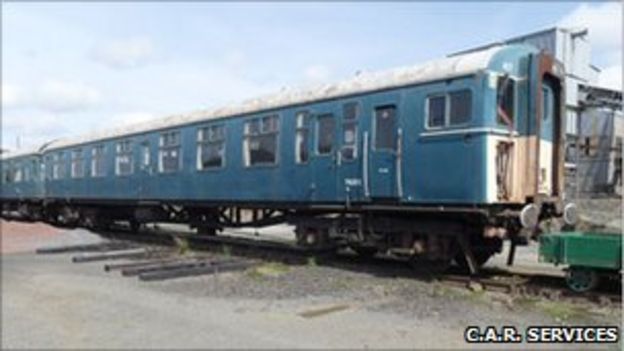 Old railway coaches return to Northumberland museum - BBC News