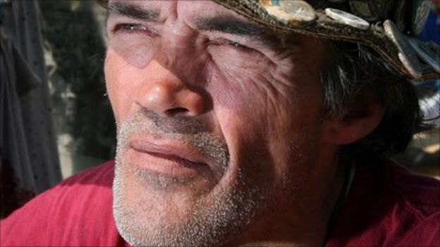 Brian Haw memorial: Sir Mark Rylance leads campaign - BBC News