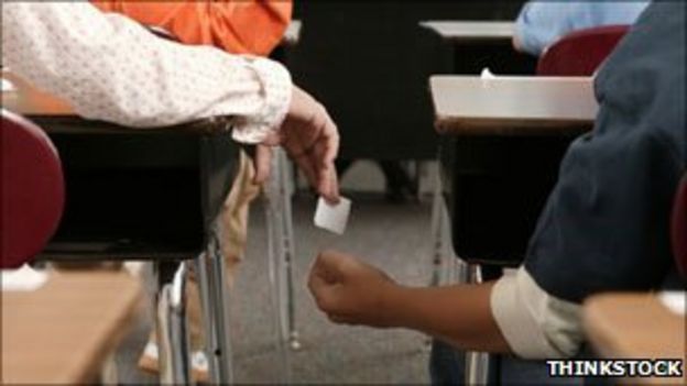 Girls' behaviour in class is 'deteriorating' - BBC News