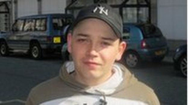 Stoke City in FA Cup final first - BBC News