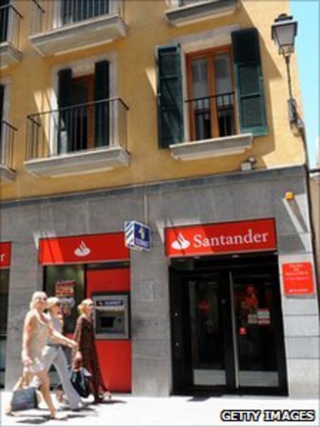 Santander says upturn has begun in Europe - BBC News