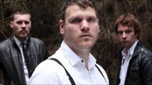 Nottingham band The Barnum Meserve was born in a van - BBC News