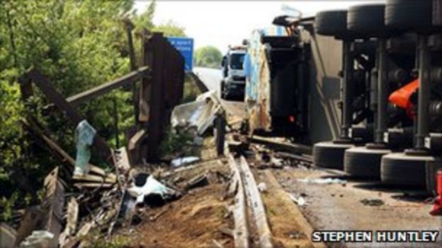 Two people killed and 49 hurt in M11 Essex coach crash - BBC News