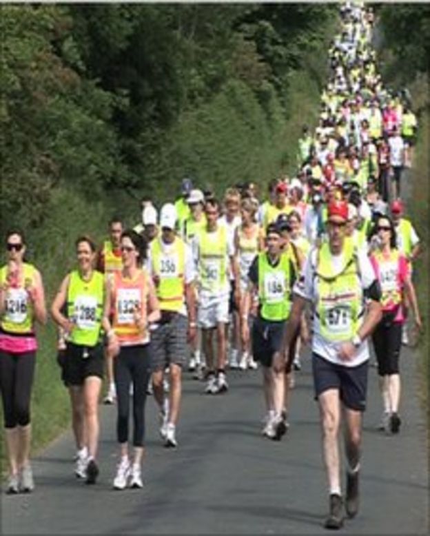 Parish Walk 2012: Record entry for Isle of Man walk - BBC Sport