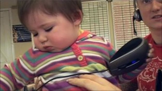 Bringing babies into the workplace - BBC News