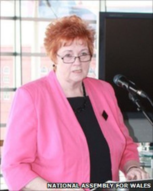 Labour's Rosemary Butler is appointed presiding officer - BBC News