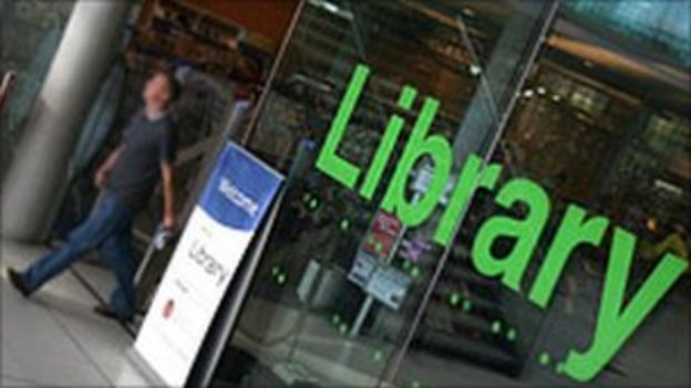 Norfolk libraries' opening hours cut planned - BBC News