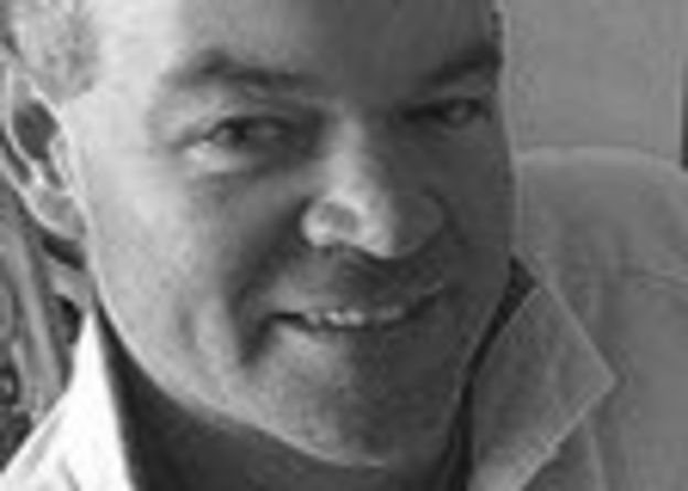 Mobile phone insurance complaints go up by two thirds - BBC News