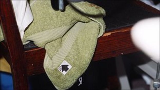 Hair-in-hand murder DNA 'matched' accused court hears - BBC News