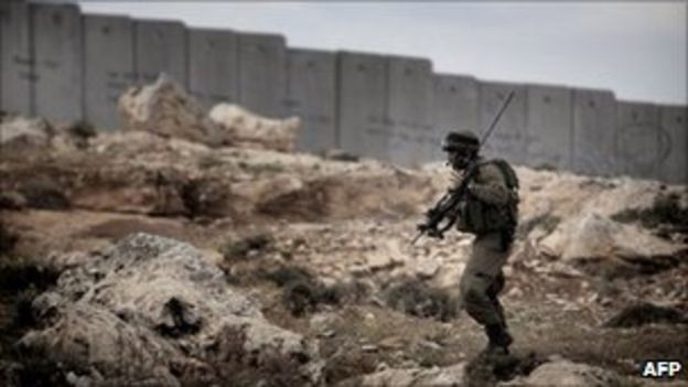 Israel PM Benjamin Netanyahu defiant on 1967 borders - BBC News