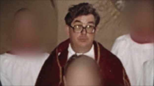 Man abused by Sussex priests 'passed around like a toy' - BBC News