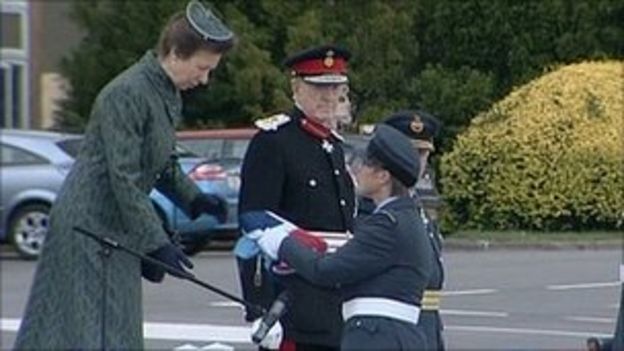 RAF Lyneham farewell parade for departure of squadrons - BBC News