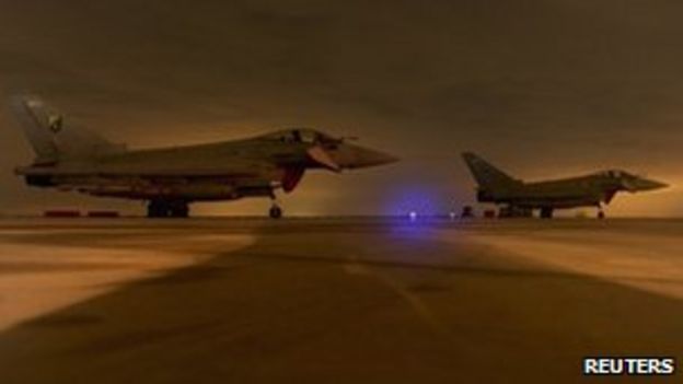 Libya conflict: Nato extends mission by 90 days - BBC News