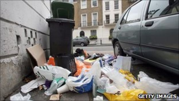 Westminster Council weekend street cleaning is halved - BBC News