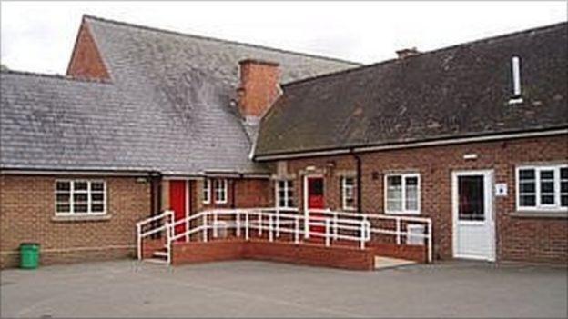 Governors fight Whitton school closure decision - BBC News