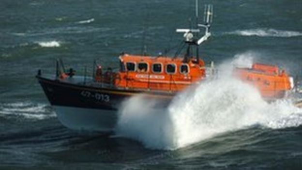 Liverpool ferry car's GPS sparks Anglesey lifeboat hunt - BBC News