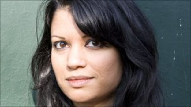 Anjali Joseph named winner of Desmond Elliott prize - BBC News