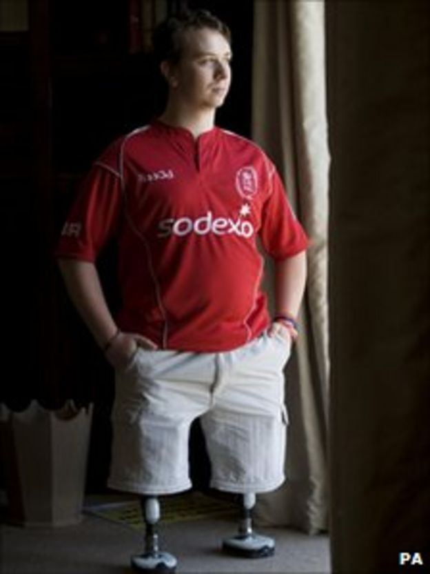 Military recovery centre opens at Tedworth House, Tidworth - BBC News