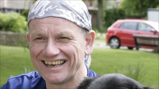 Running blind: How do you run the London Marathon without sight? - BBC News