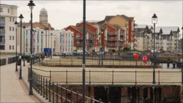 £230m Barry waterfront house and shops plan approved - BBC News